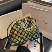 China Ladies Glitter Sequin Click Evening Clutch Purse with Custom Logo Chain 20cm for sale