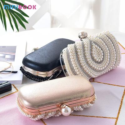 China Women Crystal Clutch Bag ABS PC Rhinestone Handbag 20cm 13cm Shoulder Bag for sale