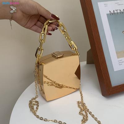 China Solid Color Minibook Gold Silver Clutch Purse with Chains Luxury Fancy Evening Bags 20x12cm for sale