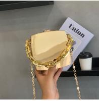 China Solid Color Minibook Gold Silver Clutch Purse with Chains Luxury Fancy Evening Bags 20x12cm for sale
