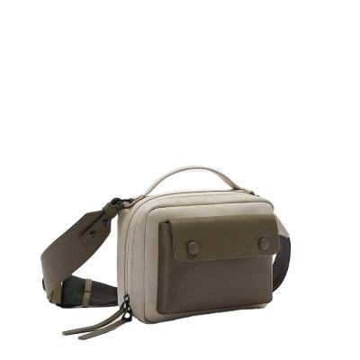 China Men's Multifunctional PU Leather Sports Waist Bag for Outdoor Travel Riding 2L Capacity for sale