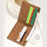 China Vintage Crazy Horse Leather Men's Short Wallet with Multifunction PU Main Material 8 Card Slots for sale