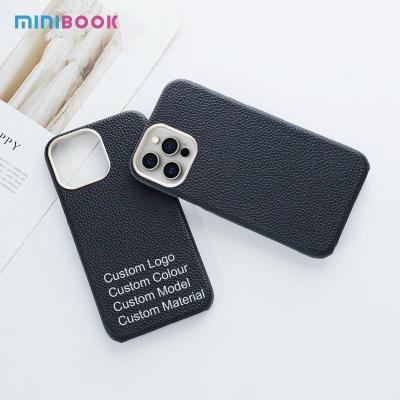 China Custom Pebble Genuine Leather Phone Case for iPhone 13 14 with Camera Protection 16.5x8.3cm for sale