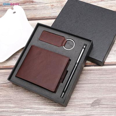 China Genuine Leather Business Card Wallet Clip with Airtags Anti-Loss 15cm 16cm 3.6cm for sale