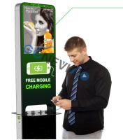 China Indoor Moble Phone Charging Station Digital Signage Totem 21.5 inch lcd advertising player cell phone charging kiosk for sale