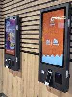 China 32 Inch Automated Cashless Payment Self-Service Kiosk | Fast Food & QSR Ordering Terminal For Burger & Fried Chicken Shops for sale