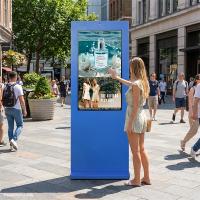China IP65 Waterproof 2000 Nits Brightness Outdoor Digital Signage with Intelligent Thermal Cooling for Freestanding Touch Kiosk Advertising Display for sale