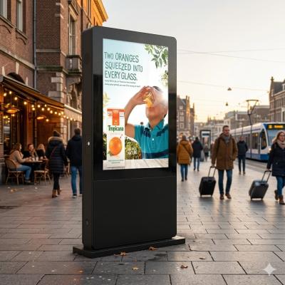 China 43,55,65inch outdoor waterproof android digital signage with 2000nit brightness for sale