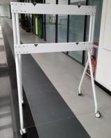 China Aluminum Mobile TV Stand with 200kgs Capacity and Wheels for 55 to 110 Inch Interactive Whiteboard for sale