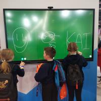 China 98 inch Interactive Flat Panel Touch Screen TV with 4K Ultra HD and 20 Touch Points for School and Corporate for sale