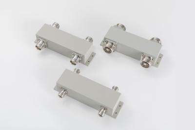 China 698-3800MHz 2in 2out Hybrid Coupler 3dB Power Splitter Combiner PIM -160 for sale