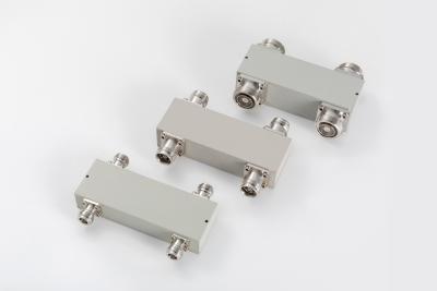 China 698-2700MHz 2 In 2 Out Hybrid Coupler 3dB PIM -150/-160 IP65 for sale