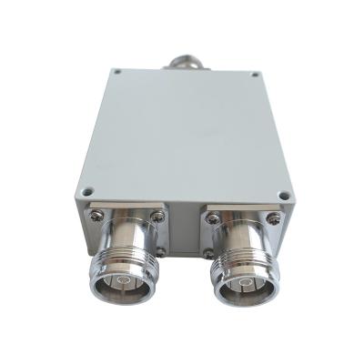 China 550-2700MHz 2 Way 4.3-10 Female Wilkinson Power Divider 50 Ohm IP65 for sale