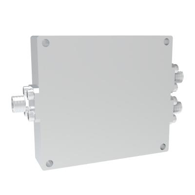 China 138-960MHz Antenna Power Divider 50 Ohm Impedance 0.5dB Insertion Loss Anodized Aluminum for sale