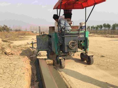 China SMC-523 Hydraulic Track Slipform Paver for Concrete Curb Construction on Challenging Ground for sale