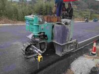 China SMC-523 Hydraulic Track Slipform Paver for Concrete Curb Construction on Challenging Ground for sale