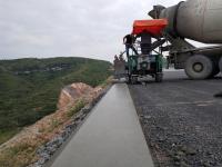 China Compact SMC-523 Slipform Paver with Automatic Steering and 500mm Paving Thickness for Municipal Projects for sale