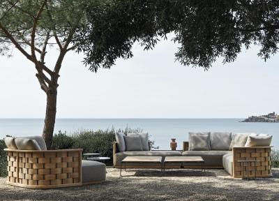 China Outdoor Furntiure Teak Sectional with Club Chair. Molteni SN-2674 for sale