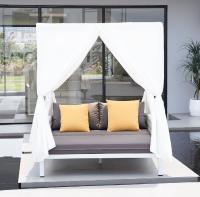 China Leisure Outdoor Beach Sunbed Furniture Aluminum Daybed with Curtain by Rope Woven. SN-2697 for sale