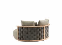China Top Luxury Outdoor Furniture Teak Daybed with Waterproof Cushion for Hotel. Molteni SN-2698 for sale
