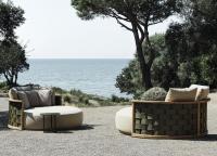 China Top Luxury Outdoor Furniture Teak Daybed with Waterproof Cushion for Hotel. Molteni SN-2698 for sale