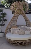 China Indonesia Handcraft Outdoor Large Daybed Pear Shape Rattan Daybed. SN-2699 for sale