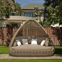 China Hotel Swimming Pool Sunbed Half Round Rattan Daybed with Canopy. Skyblue SN-26102 for sale