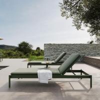 China Stackable Aluminum Sun Lounger with Green Powder Coated for Swimming Pool . Olive SN-26121 for sale