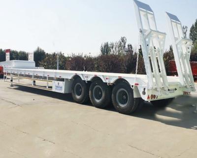 China Mechanical Ladder 3 axle Lowbed Trailer With Heavy Duty 28t Landing Gear FUWA/JOST/WOSHENG for sale