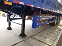 China 80T Side Wall Enclosed Trailer for Transporting Bulk Goods Fence Semi Trailer 3 Axles for sale