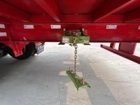 China Truck Trailer for Livestock Transportation 3 Axles 20-40 Tons High Fence Semi Trailer for sale