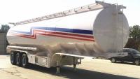 China WS Professional 3 Axle Oil Transport Tank Semi Trailer Tire 12.00R22.5/11.00R20 for sale