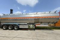 China Safe Semi-Trailer for Fuel Transport Customize 55cbm 45000/50000 liters Diesel Tanker for sale