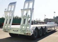 China Main Beam Q345B / T700 Steel 40 Ton Lowbed Trailer for Heavy Duty Cargo for sale