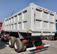 China SINOTRUCK HOWO 4x2 6x4 8x4 Hydraulic Cylinder Tipper Dump Truck for 2 Passengers for sale