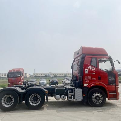 China Low Priced Used Light Tractor Trucks with 360° Rear Camera and Affordable for sale