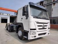 China Single Row Seat Sinotruk HOWO Heavy-Duty 6x4 Tractor Head Truck with None Touch Screen for sale