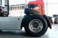China 570hp Sinotruk Huanghe X7 4X2 Euro 6 Air Suspension Automatic Transmission Tractor Truck for sale