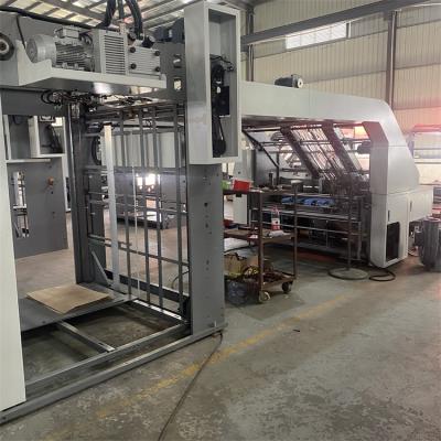 China Leading-edge Feeder High Speed Flute Laminator Laminating Thickness Range 1-10 Mm Optional Back Feeder Delivering Performance for sale