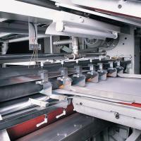 China Manual Control Electric Cardboard Laminator for 3M×15.2M Operation Space and Electric Power Source for sale