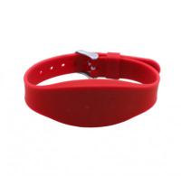 China Adjustable RFID Chip Wristband 13.56 Mhz UHF Silicone With Metal Buckle for sale