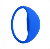 China Custom RFID Silicone Wristband Waterproof RFID Bracelets For Hotels for sale