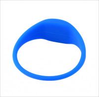 China Custom RFID Silicone Wristband Waterproof RFID Bracelets For Hotels for sale