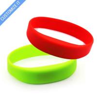 China Exquisite Shape Silicone Wristband RFID Adjustable IP68 Waterproof RFID Bracelet for sale