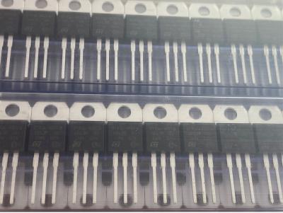 China BTA16-800CW TRIAC Thyristor 800V 16A Through Hole TO-220 Snubberless for sale