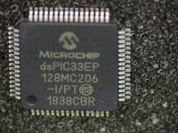 China DSPIC33EP128MC206-I/PT 16 Bit dsPIC MCU 128KB Flash 3.3V 64 Pin RISC for sale