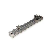 China Mitsubishi 6D17 Oil Cooler Cover ME074331 - Aluminum Construction with 6-Month Warranty for Excavator Engines for sale