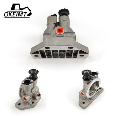 China Excavator Fuel Filter Head 6754-71-6810 for Komatsu PC200-8MO PC220-8MO Engine Parts for sale