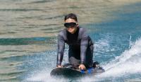 China Powerful 110cc Electric Surfboard with Jet Motor and Carbon Fibre Body for sale
