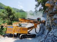 China Multifunctional Anchor Drilling Rig For Water Conservancy Electric Power Tunnels for sale